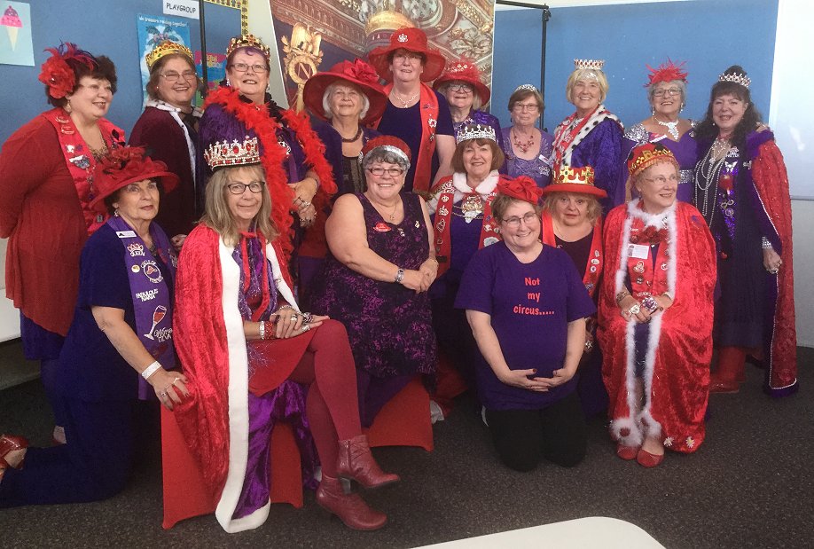 Queens – Red Hats Victoria